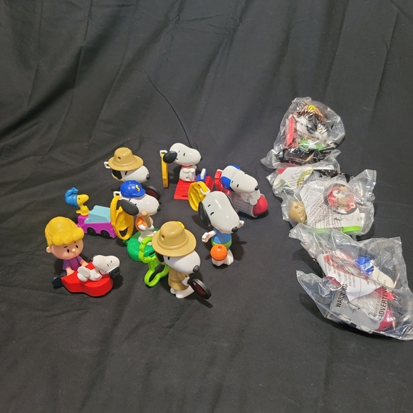 McDonald's | Toys | Mcdonalds Happy Meal Peanuts Snoopy 28 Figures Lot Of 12 4 New In Package ...